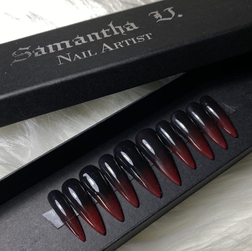 Faux ongles personnalisables faits mains - "Morticia" - Inspiré de ...